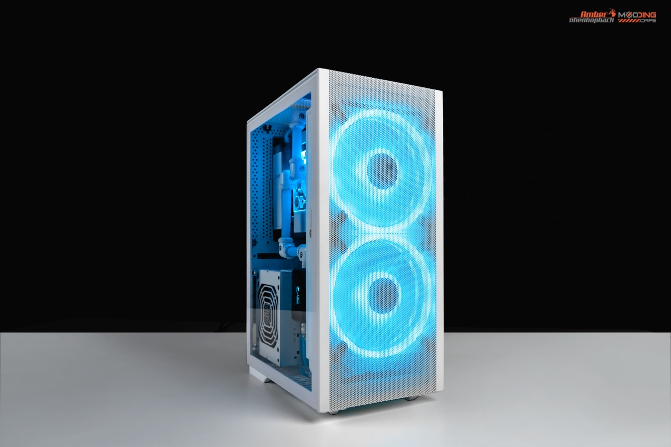 The Meshditerranean - Meshlicious Case x CM V850 SFX White ...