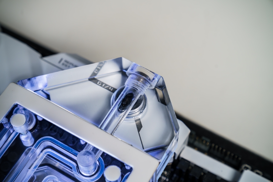 ROG Maximus Z790 Formula + BADASS CPU STEALTH TUBING BLOCK ...